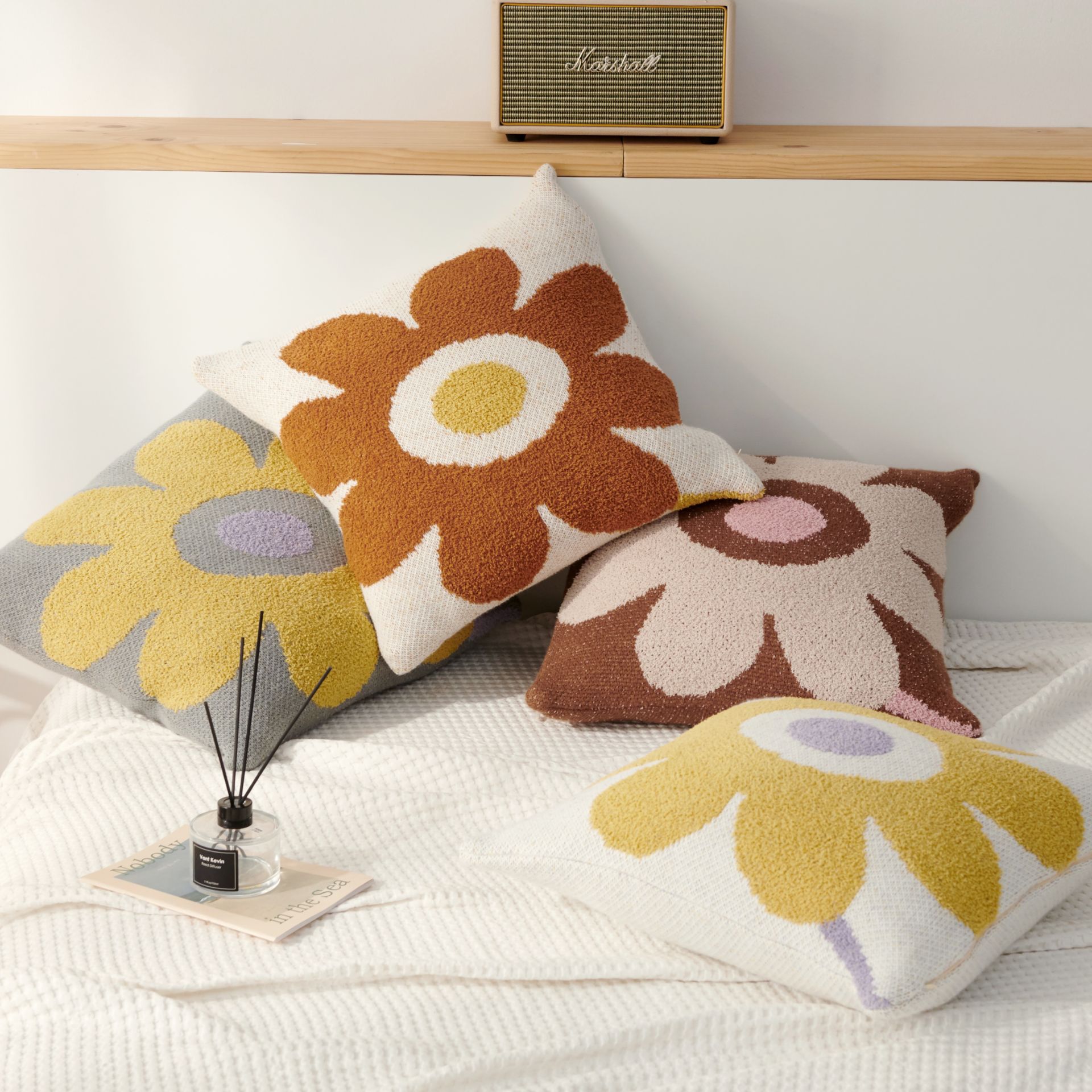 DAISY Floral Style Square Jacquard Cushion with Inner (45cmx45cm ...