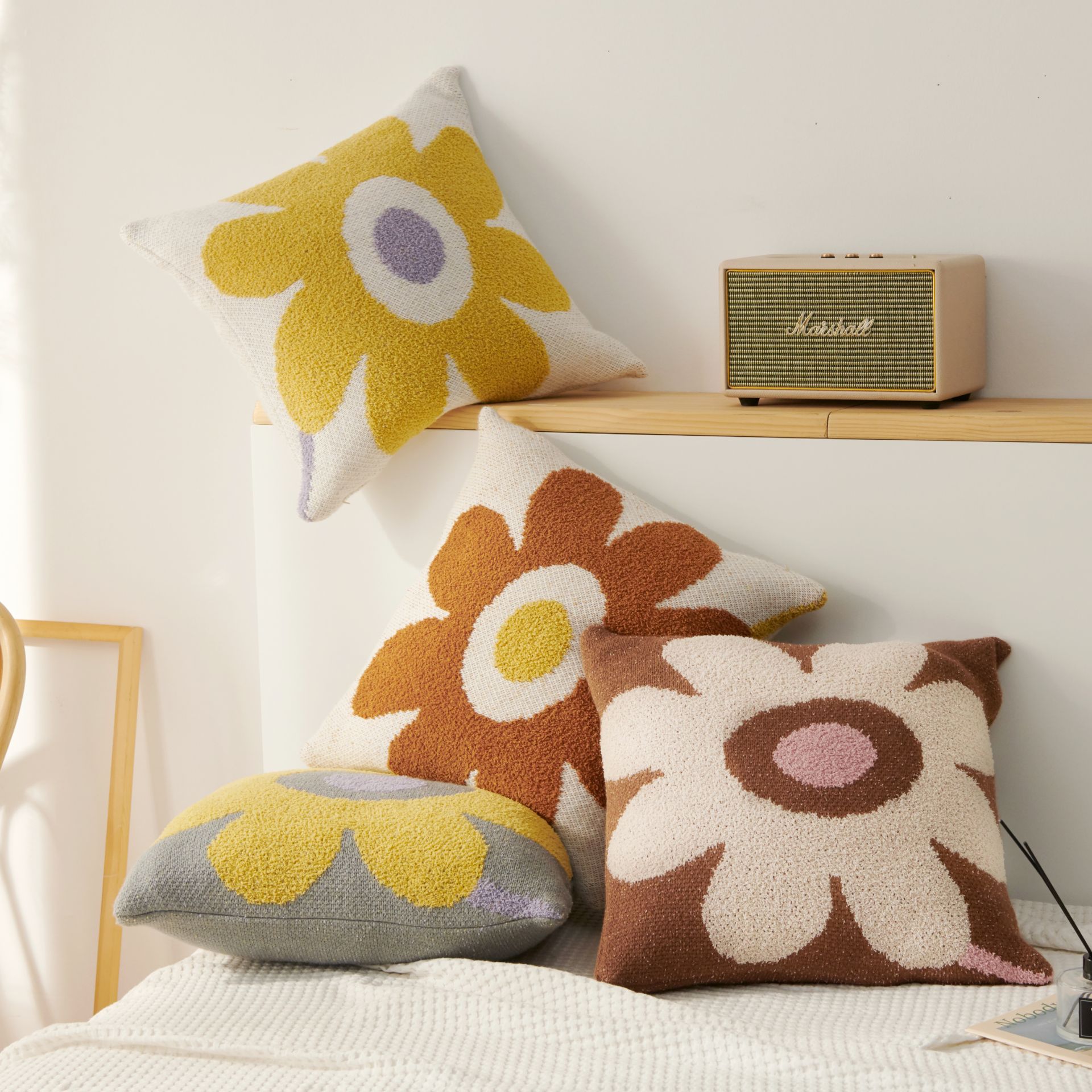 DAISY Floral Style Square Jacquard Cushion with Inner (45cmx45cm ...
