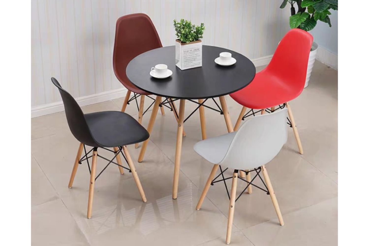 EAMES D80 Round Dining Table (Black)