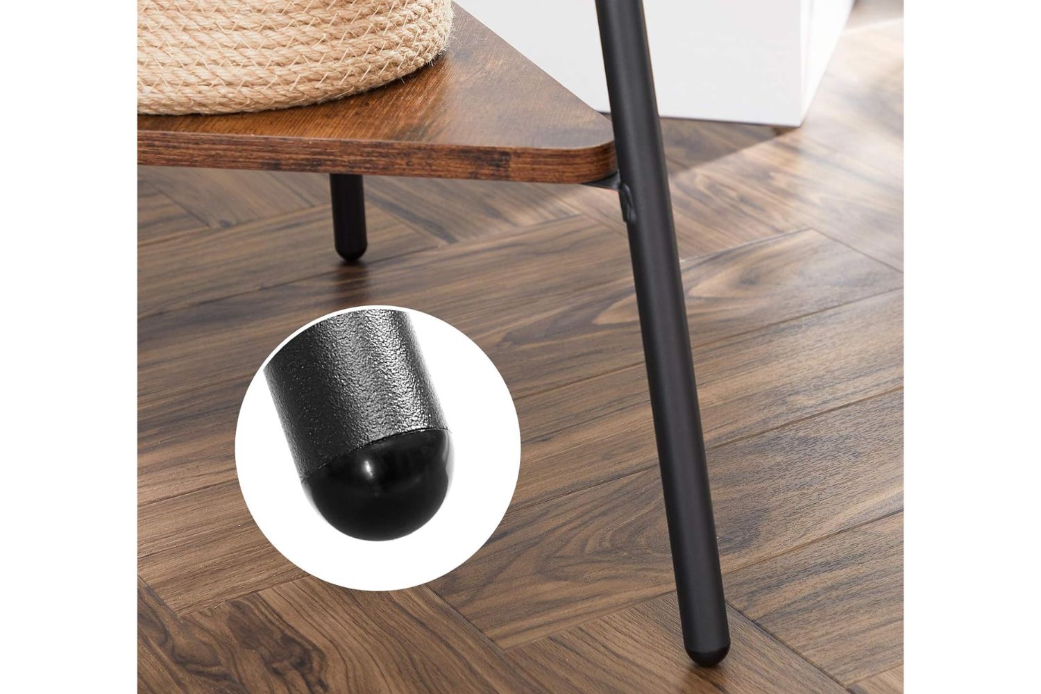 EUAN Triangle Coat Hanger