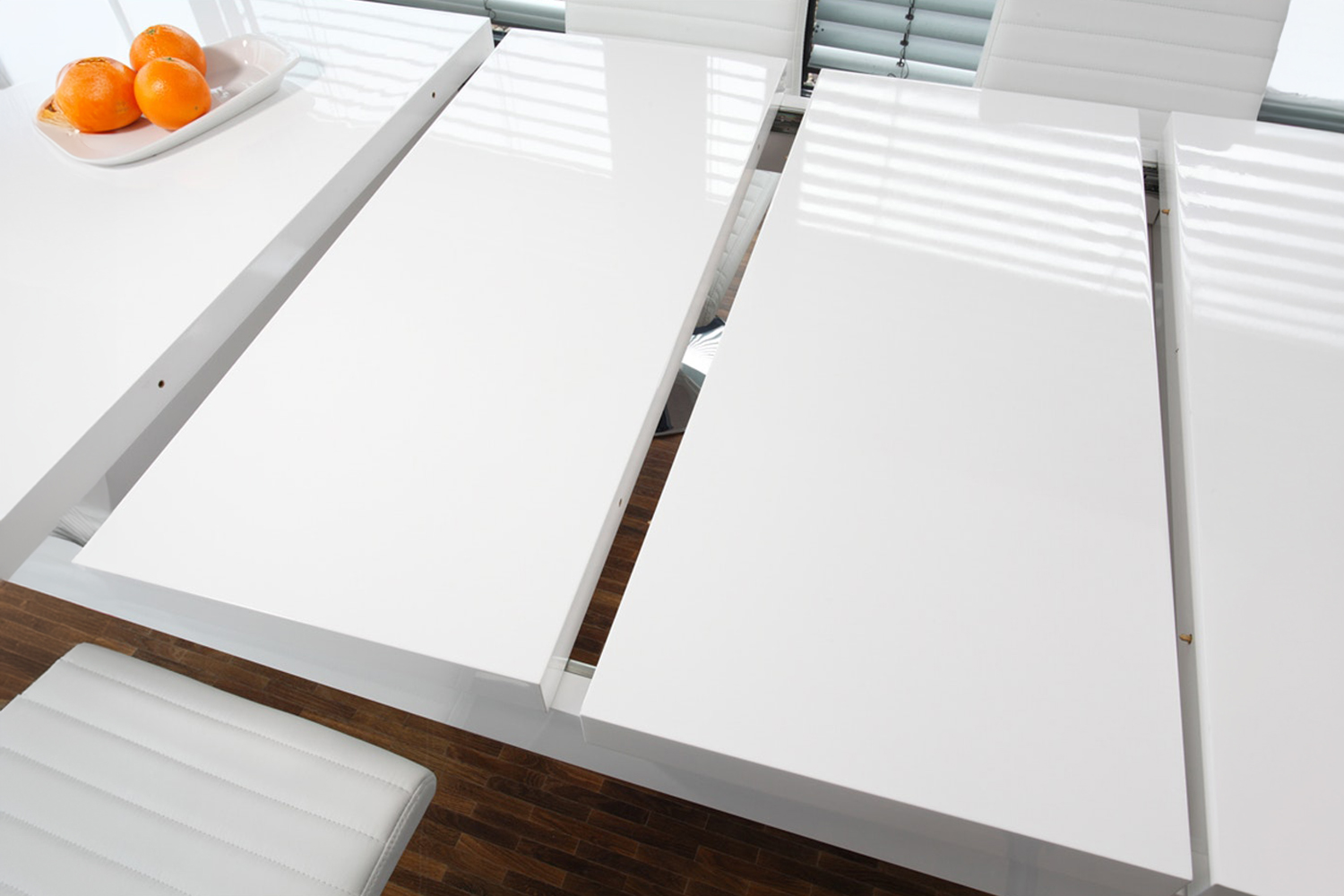 BRANCO 180-256 Extension Dining Table