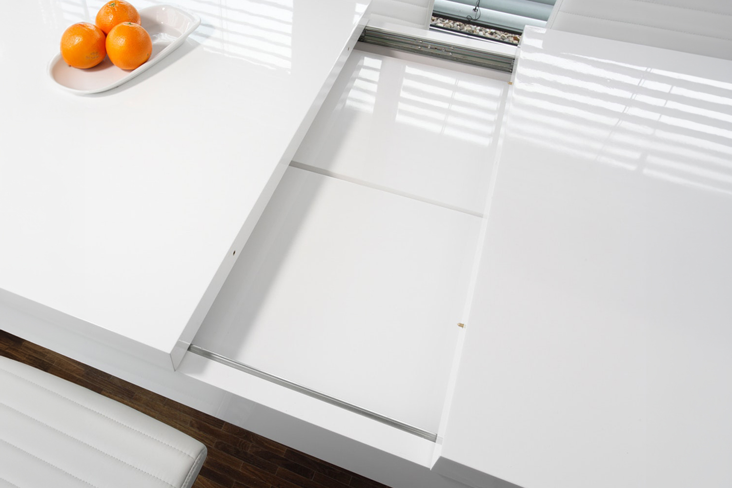 BRANCO 180-256 Extension Dining Table