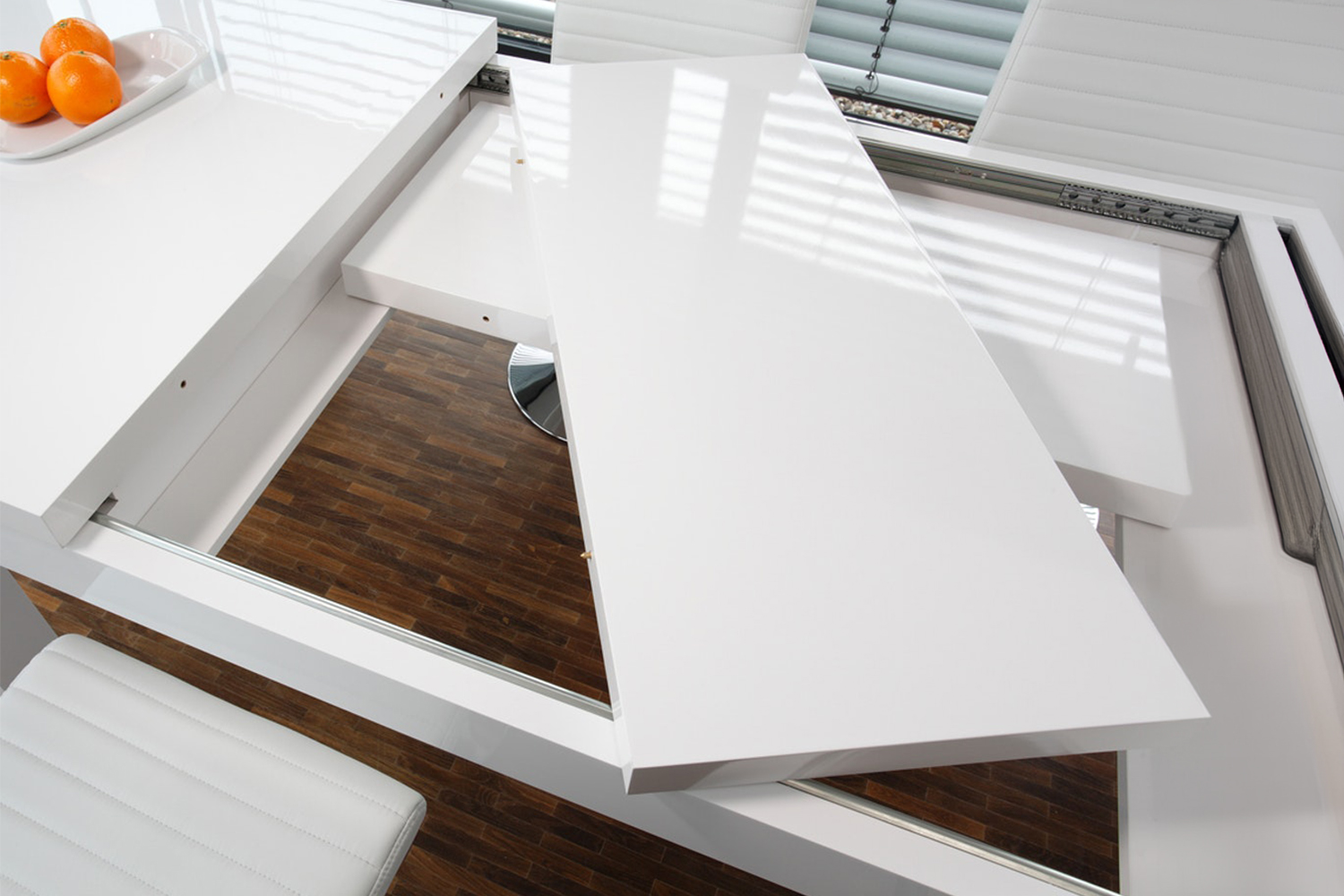 BRANCO 180-256 Extension Dining Table